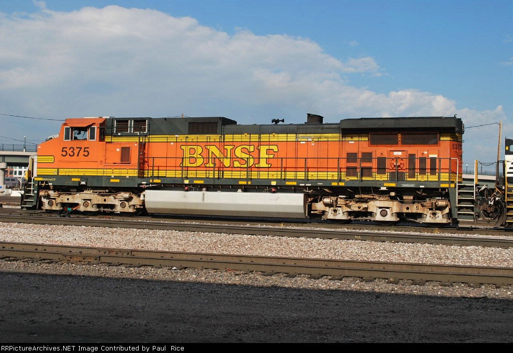 BNSF 5375